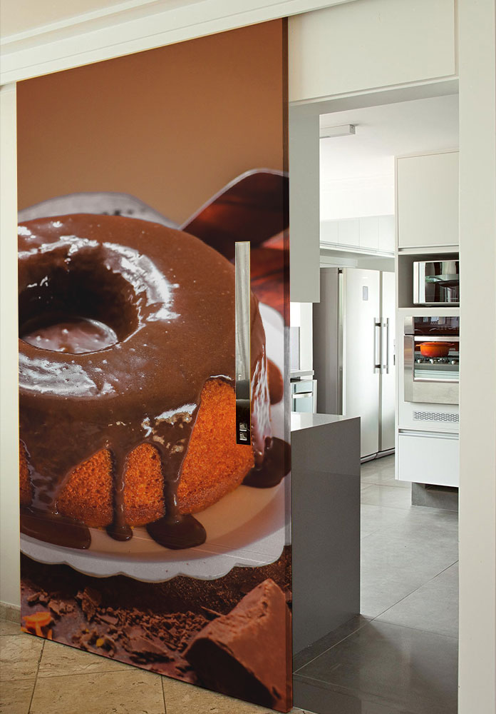 Adesivo Para Porta Confeitaria Bolo De Cenoura Com Cobertura De ...