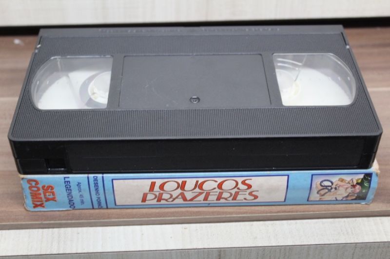 VHS Sex Comix Loucos Prazeres - Achados e Descobertas